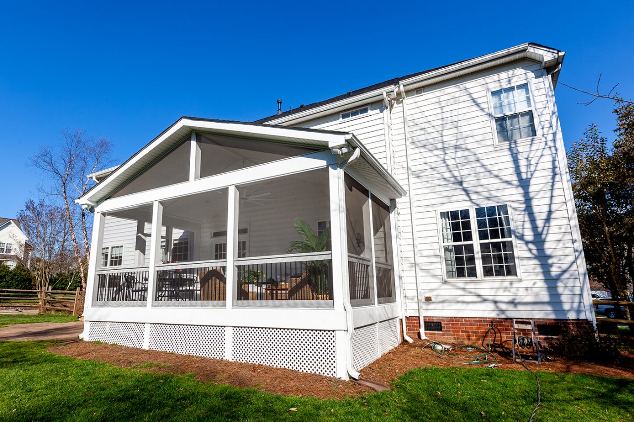 Covered Porch - Whyte Screened Porches